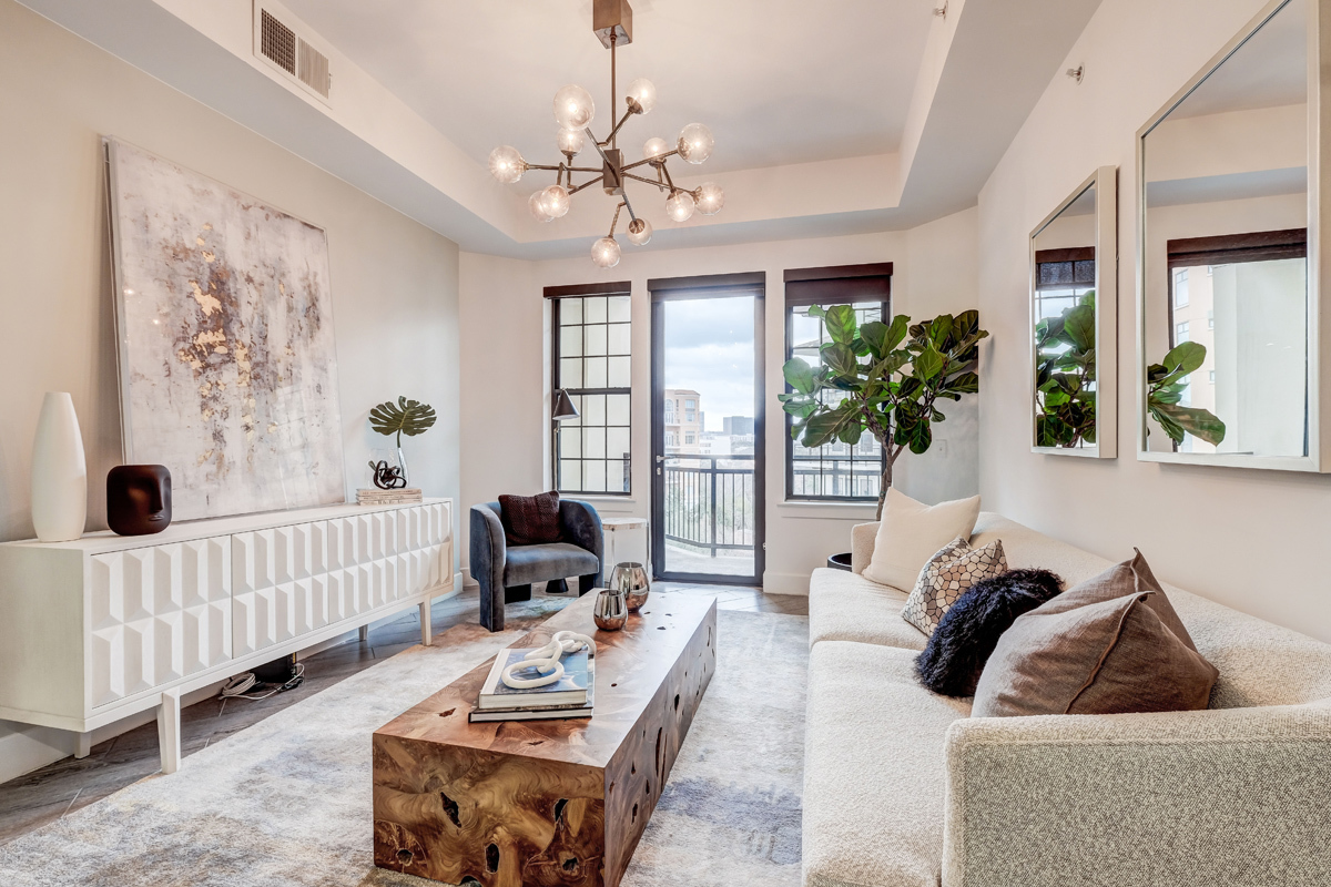 Dallas Apartments | Cantabria at Turtle Creek | Gallery
